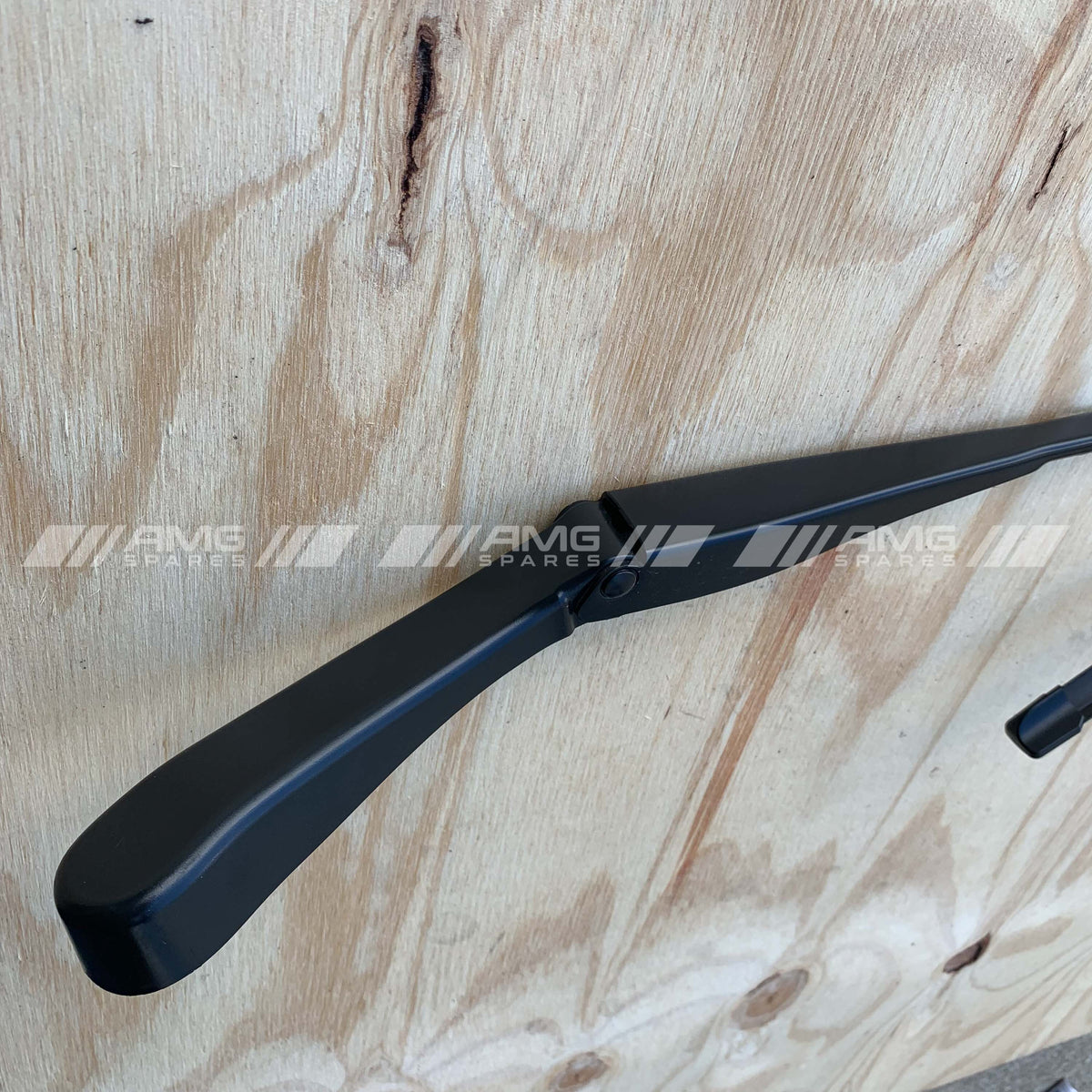 W205 wiper arm and blade A2058208401 – AMG Spares